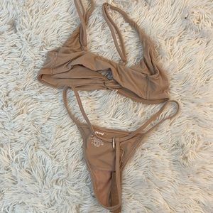 SKIMS | Intimates & Sleepwear | Skims Fits Everybody Twist Bralette ...